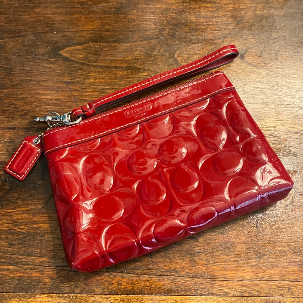 Coach Red Patent Leather Raised Logo Wristlet, Euc! P… - Gem
